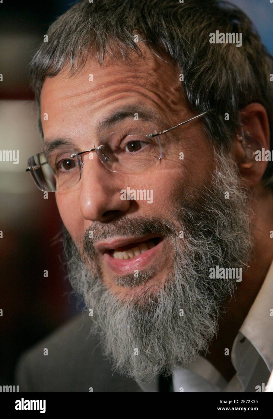 Singer yusuf formerly cat stevens -Fotos und -Bildmaterial in hoher ...