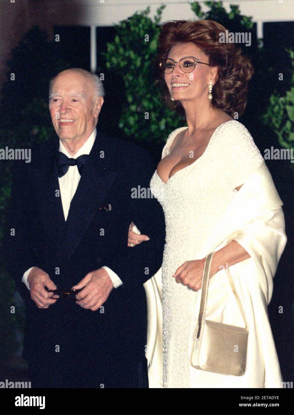 Carlo ponti sophia loren husband -Fotos und -Bildmaterial in hoher Auflösung – Alamy