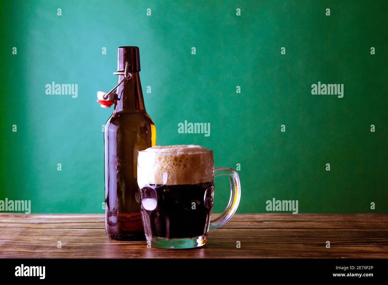 Flasche Bier Stockfotos und -bilder Kaufen - Alamy