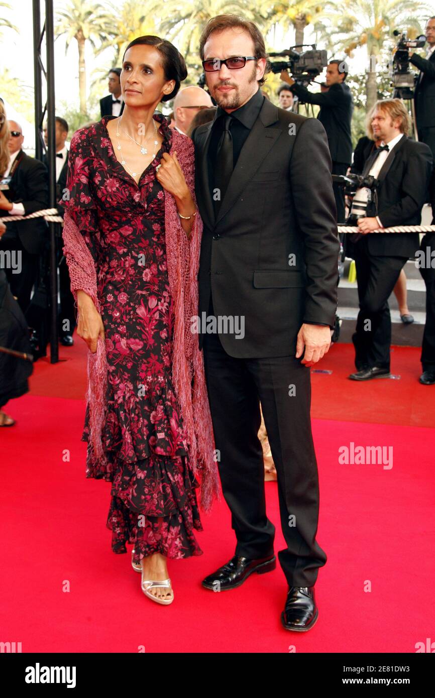 Vincent Perez Wife Karine Silla Stockfotos und -bilder Kaufen - Alamy