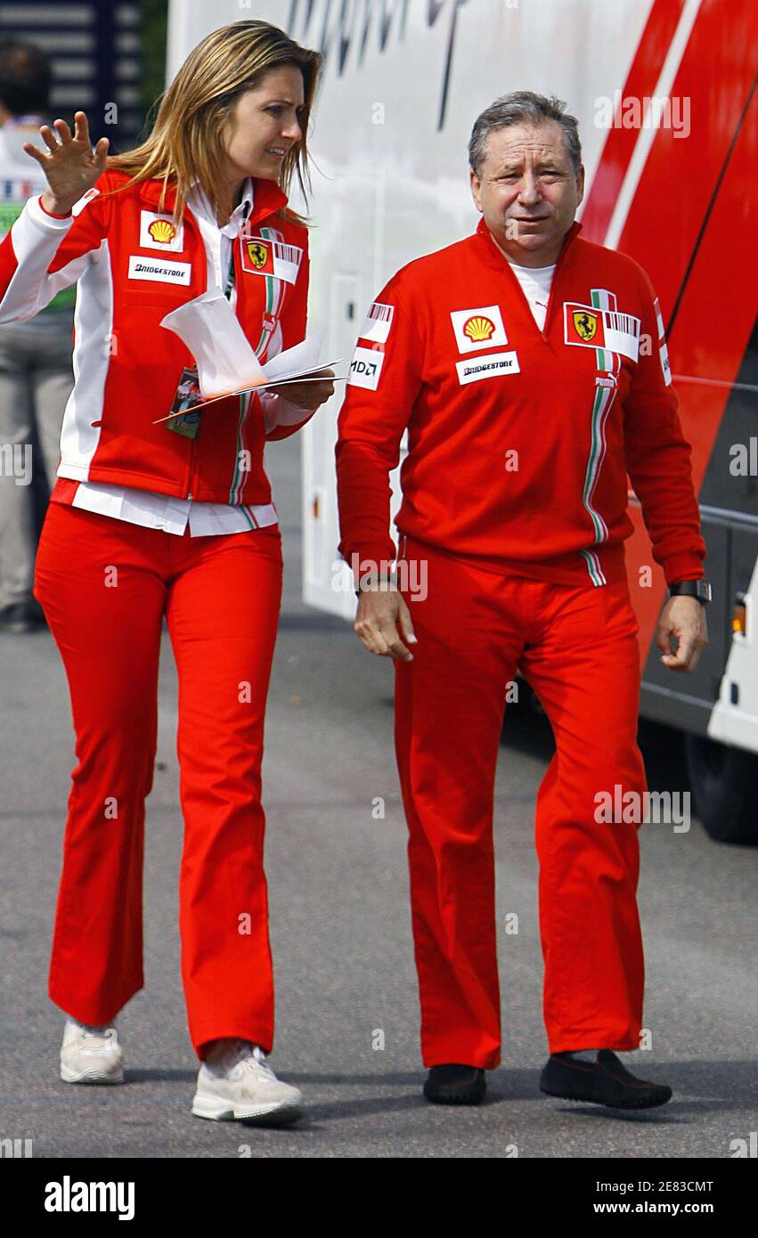 Ferrari CEO Jean Todt in der Box während der Trainingseinheit beim ...