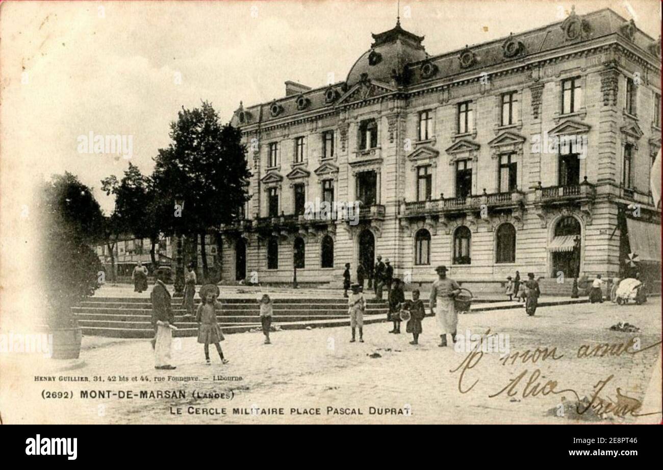 Cercle militaire -Fotos und -Bildmaterial in hoher Auflösung – Alamy