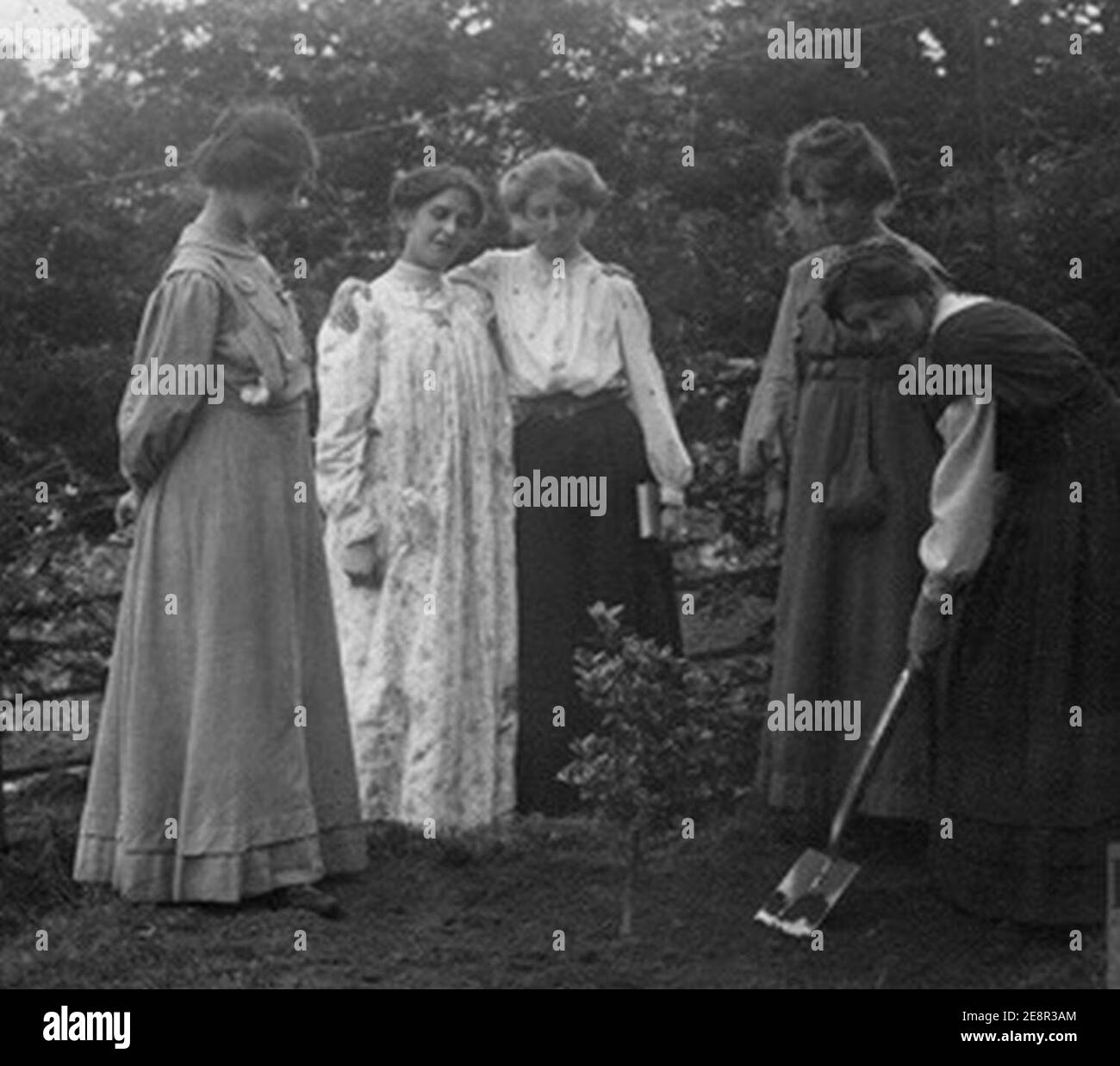 Vera wentworth -Fotos und -Bildmaterial in hoher Auflösung – Alamy