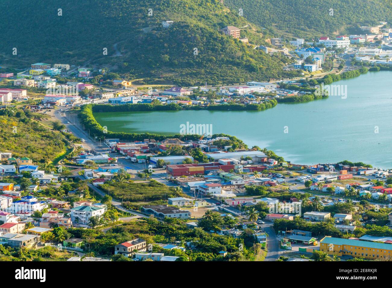 Die karibische Insel St.Maarten Landschaft und Stadtbild. Die ...