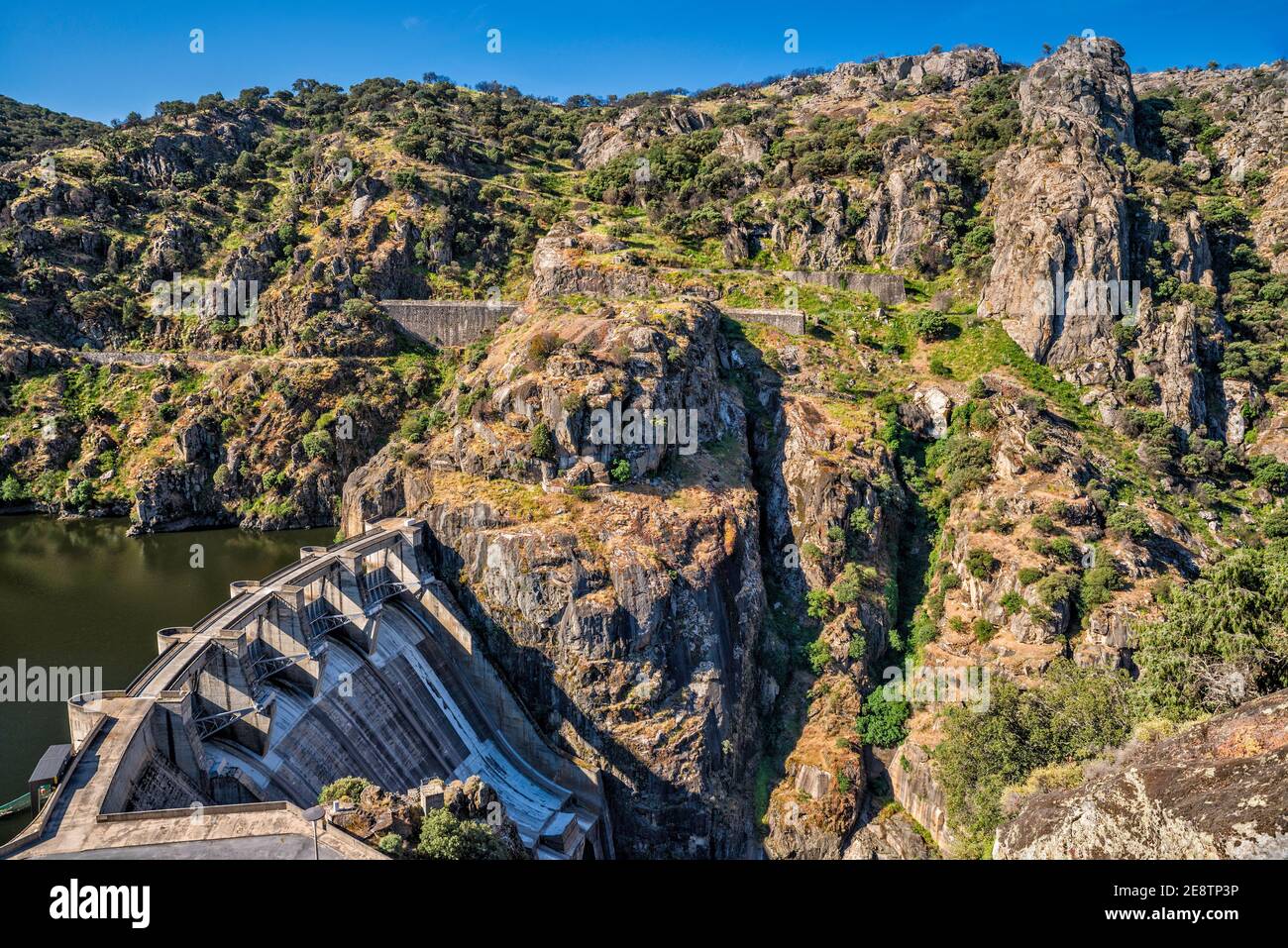 Portugal in seitenberg gebaut -Fotos und -Bildmaterial in hoher ...