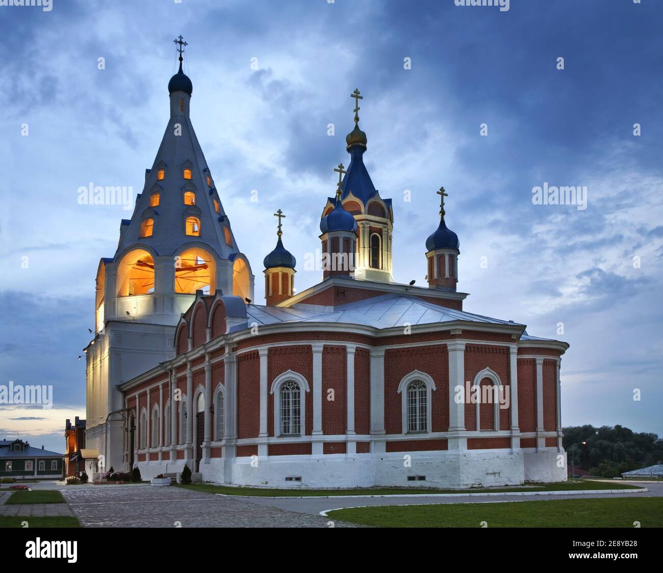 Kirche der tikhvin ikone des muttergottes -Fotos und -Bildmaterial in ...
