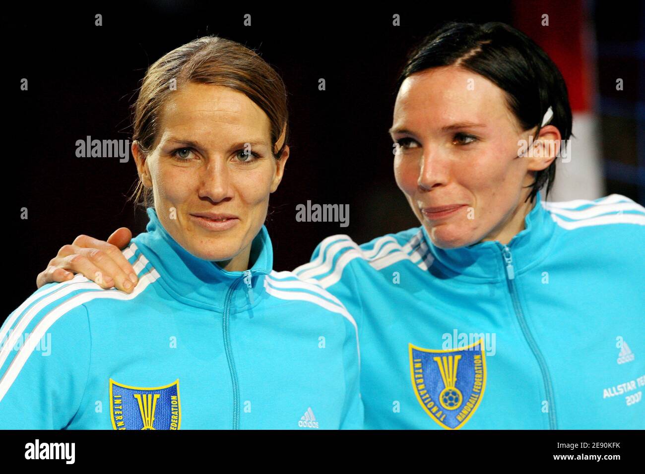 Norwegens Gro Hammerseng und Katja Nyberg beim Finale der Handball ...