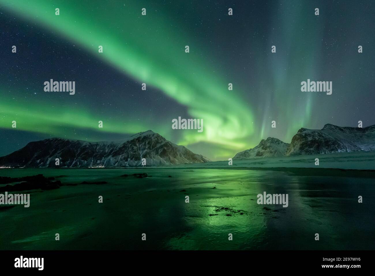 Nord norwegen sandstrand -Fotos und -Bildmaterial in hoher Auflösung ...