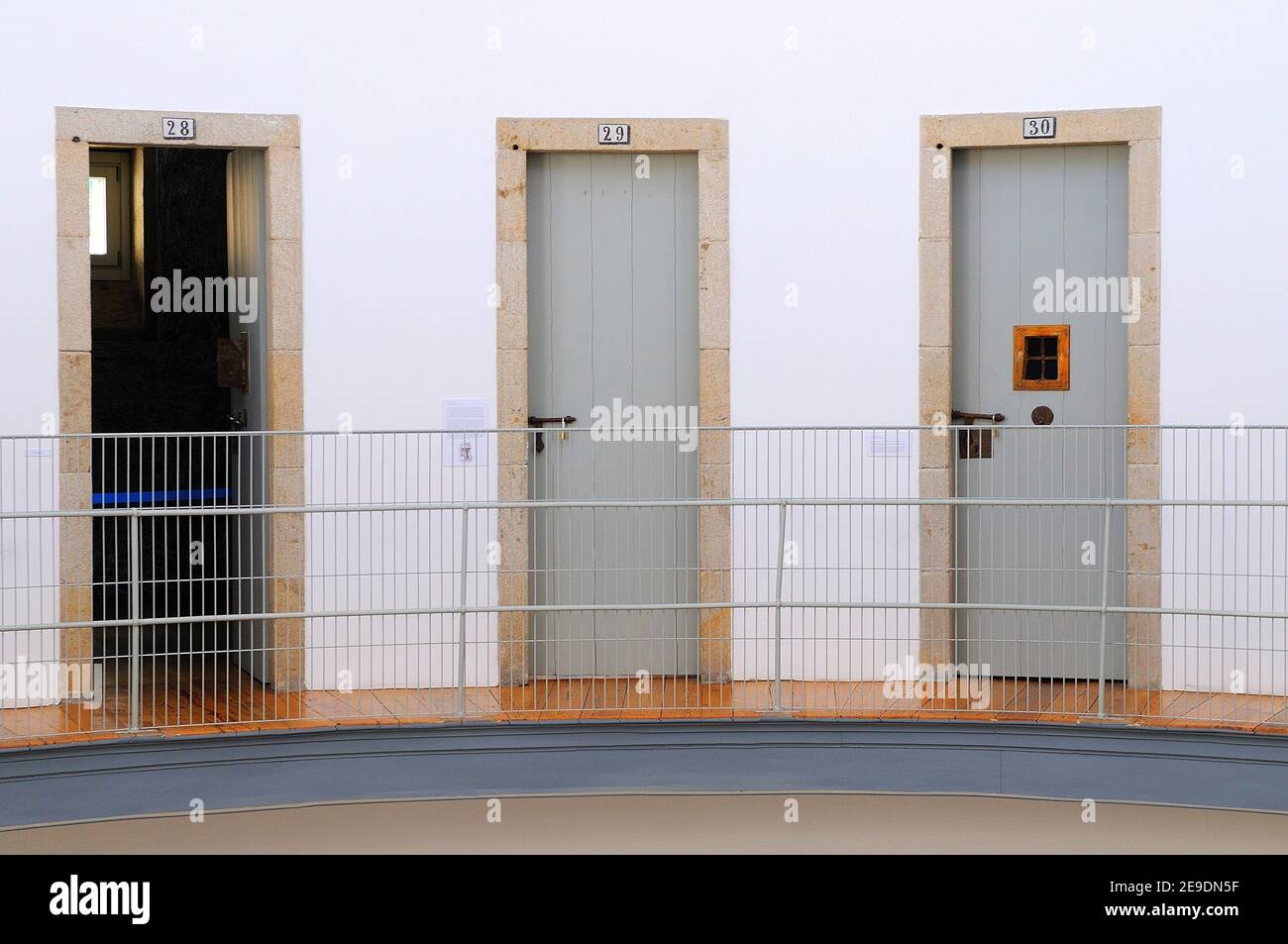 Spanish prison cell -Fotos und -Bildmaterial in hoher Auflösung – Alamy