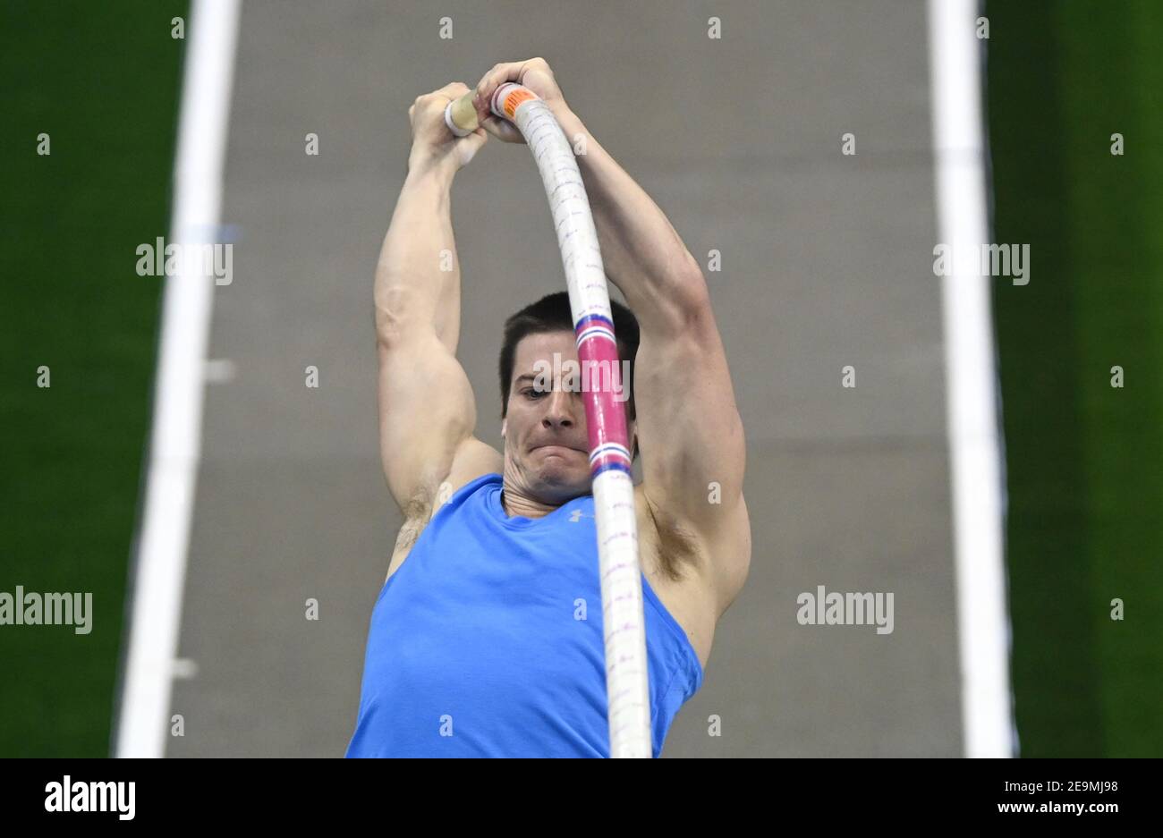 05. Februar 2021, Berlin: Leichtathletik: ISTAF Indoor in der Mercedes ...