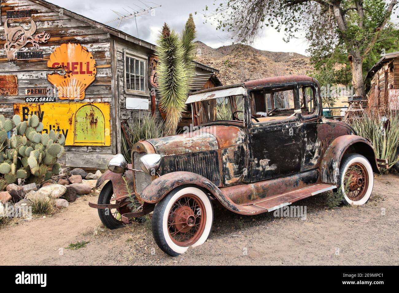 Alte tankstelle -Fotos und -Bildmaterial in hoher Auflösung – Alamy