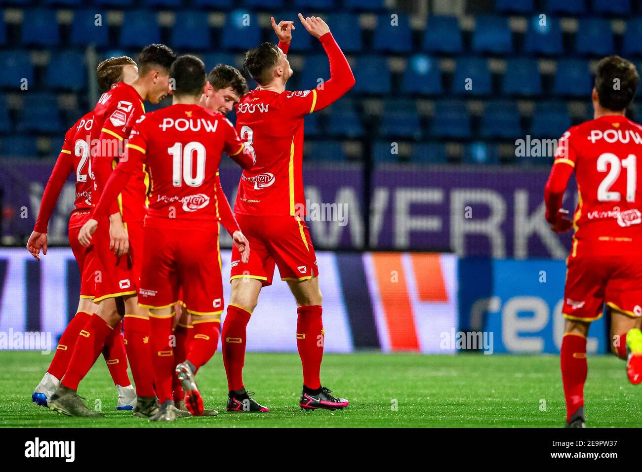Sam beukema di go ahead eagles -Fotos und -Bildmaterial in hoher ...