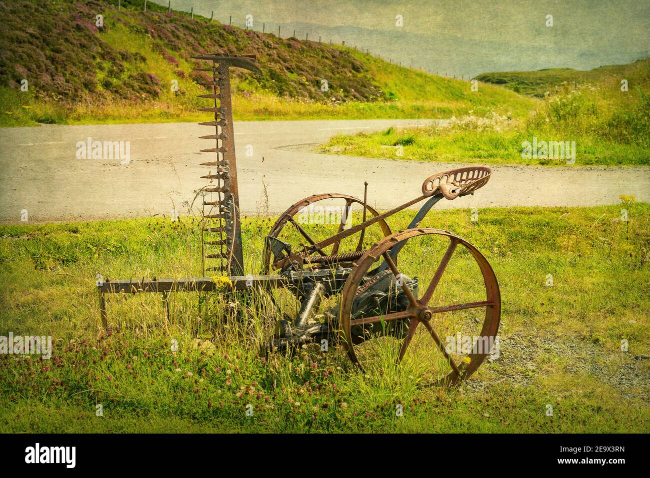 Hay mower -Fotos und -Bildmaterial in hoher Auflösung – Alamy