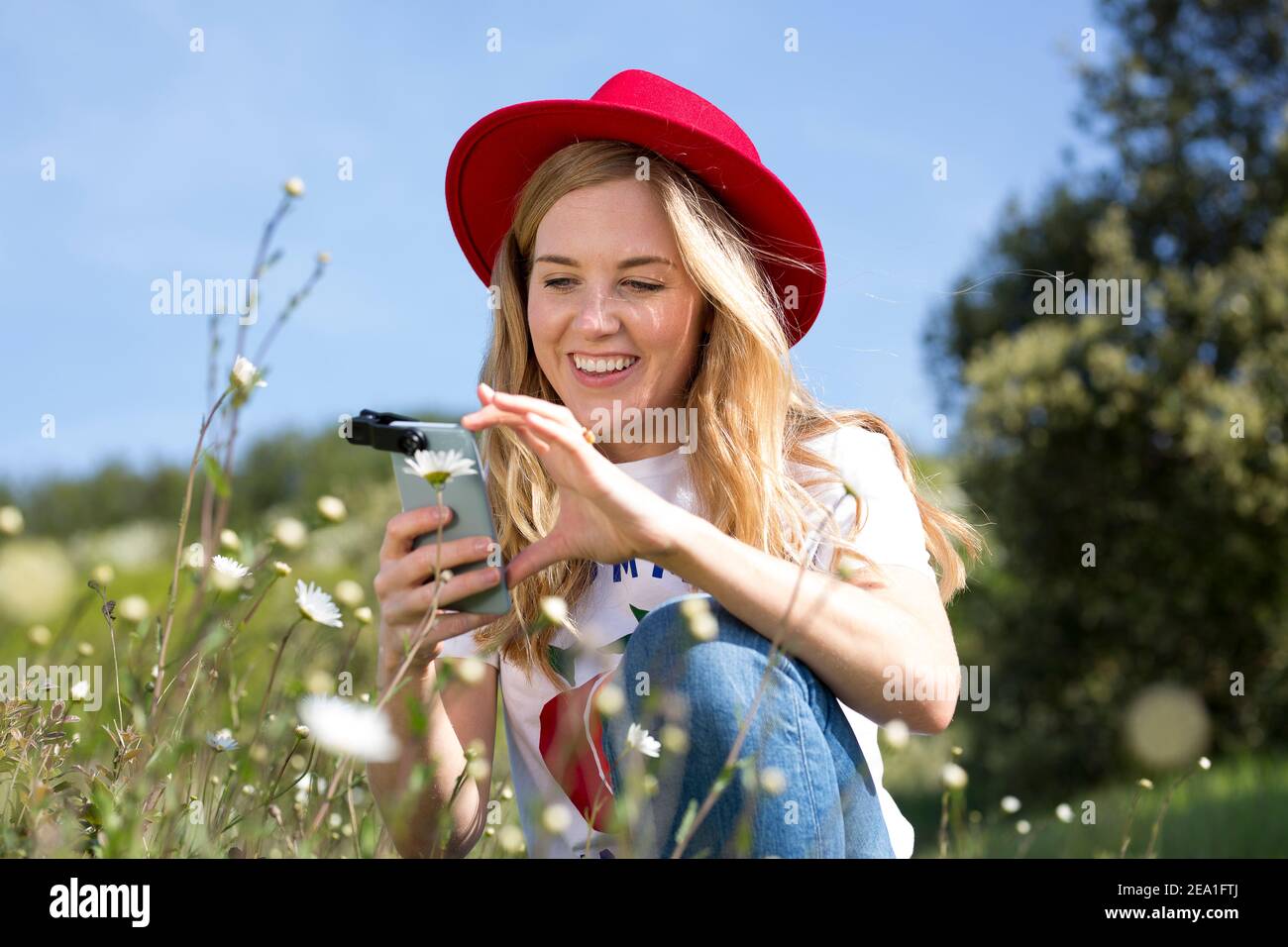 Maddie moate cbeebies am strand -Fotos und -Bildmaterial in hoher ...