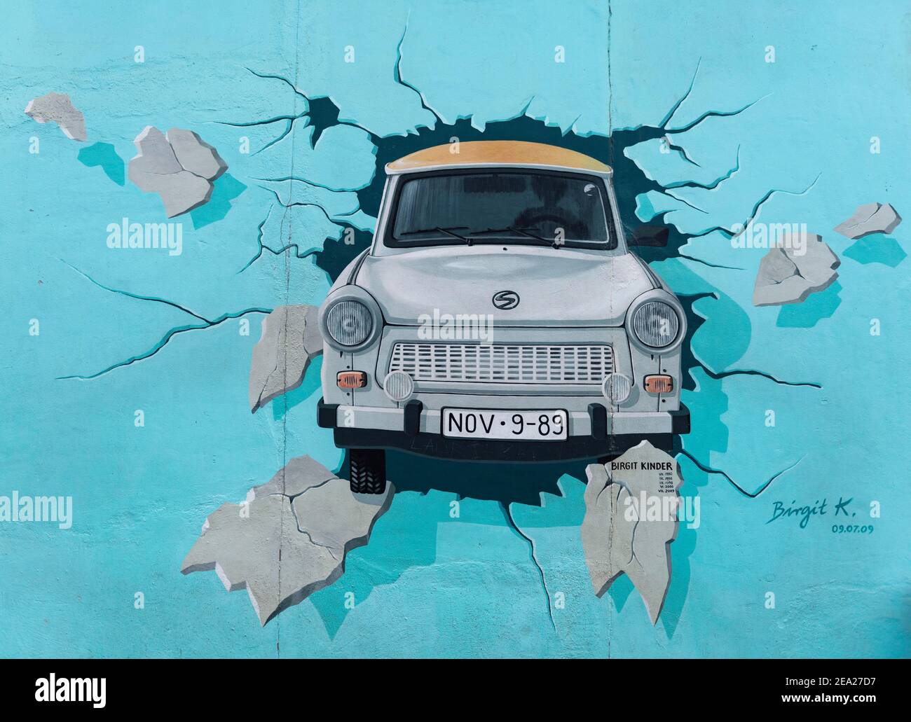 Mural Test The Best Test The Rest, Trabi Breaks Through Wall ...