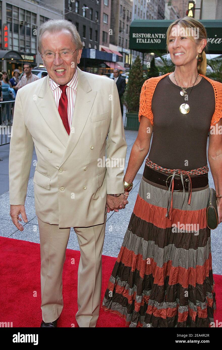 Sir david frost und carina frost -Fotos und -Bildmaterial in hoher ...