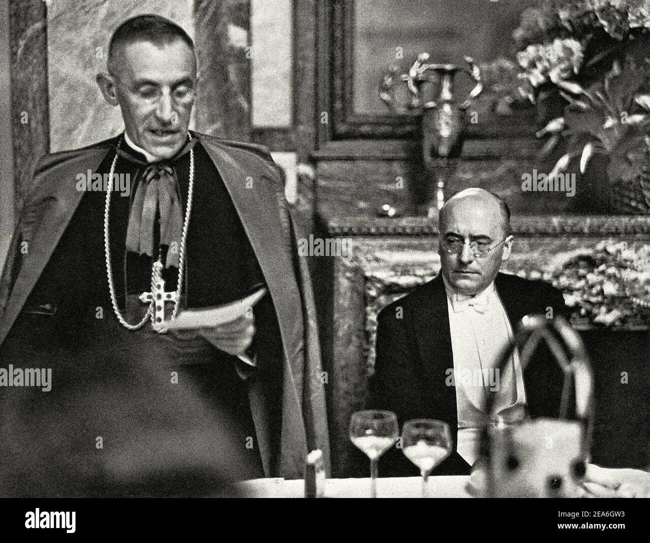 Papal Nuncio Stockfotos und -bilder Kaufen - Alamy