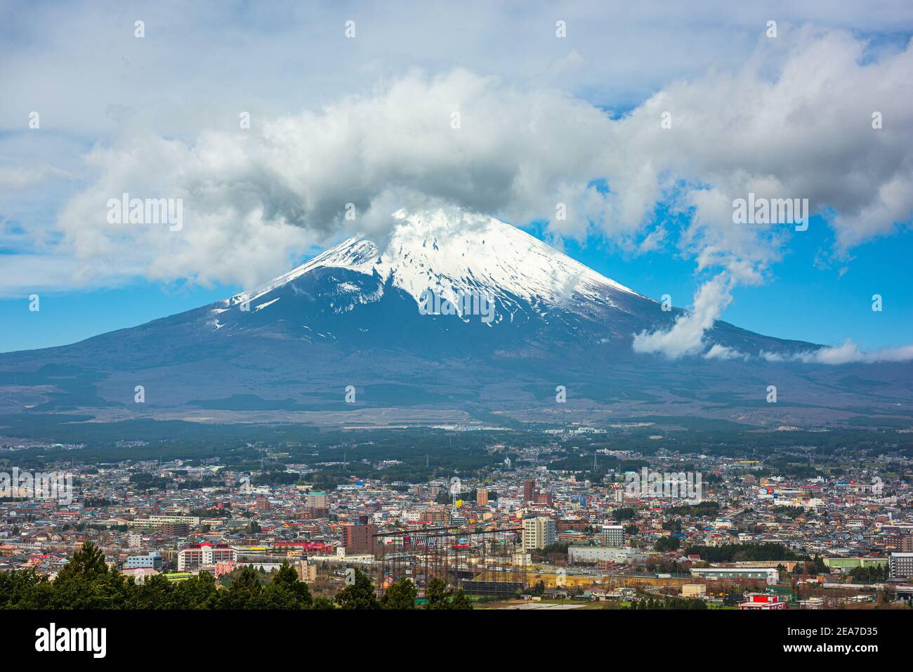 Stadt gotemba -Fotos und -Bildmaterial in hoher Auflösung – Alamy