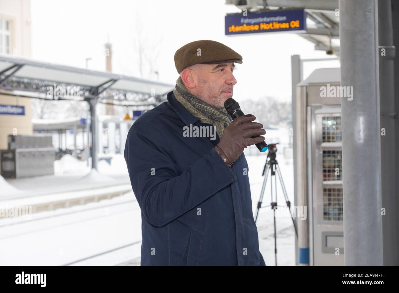 Landrat Michael Harig und der Vorsitzende der Domowina Dawid Statnik ...