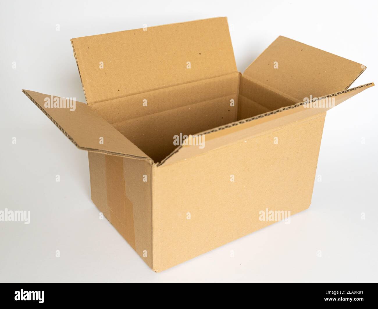 Leerer Karton Stockfotos und -bilder Kaufen - Seite 2 - Alamy