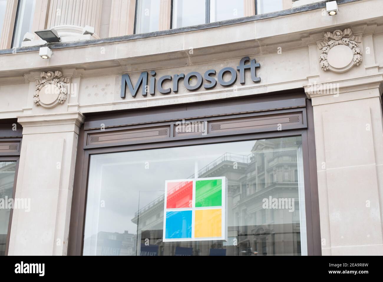 Microsoft experience center -Fotos und -Bildmaterial in hoher Auflösung ...