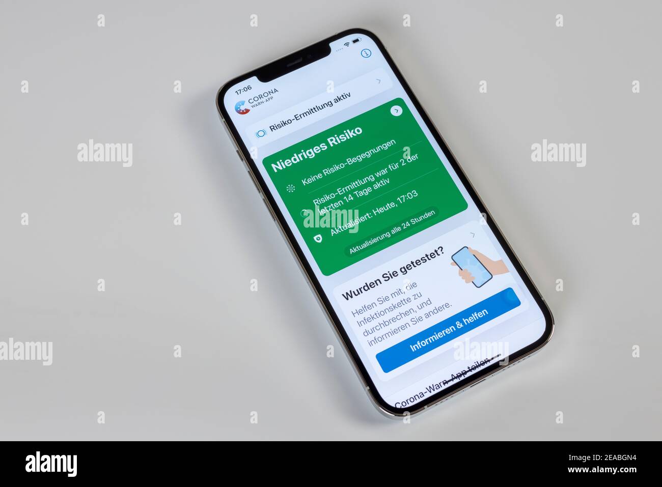 Iphone 12 pro -Fotos und -Bildmaterial in hoher Auflösung – Alamy