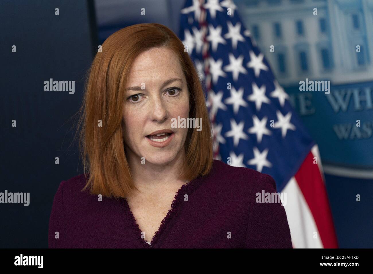 Die Pressesprecherin des Weißen Hauses Jen Psaki hält am 9. Februar 2021 im Weißen Haus in ...
