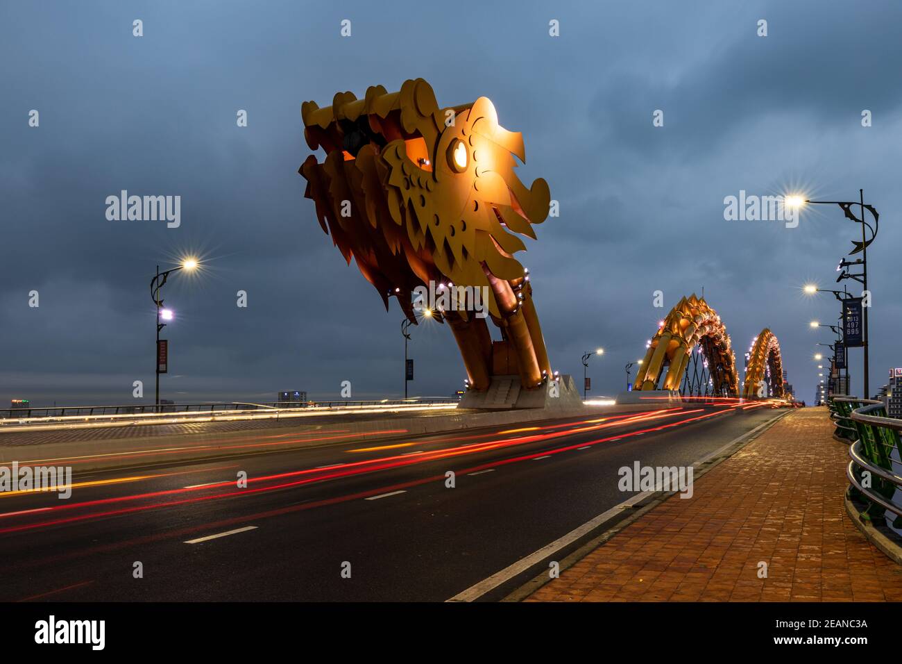 Dragon River Bridge Da Nang Vietnam Stockfotos und -bilder Kaufen - Alamy