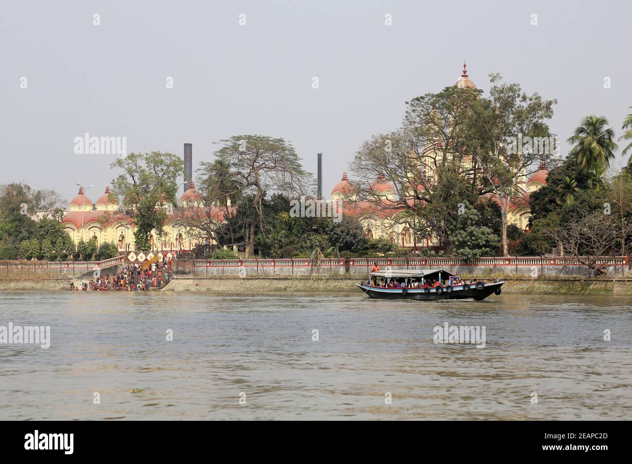 Dakshineswar ganga ghat -Fotos und -Bildmaterial in hoher Auflösung – Alamy