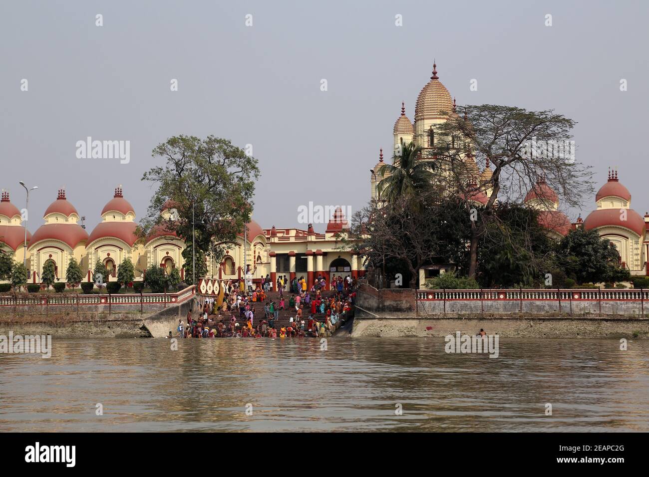 Dakshineswar ganga ghat -Fotos und -Bildmaterial in hoher Auflösung – Alamy