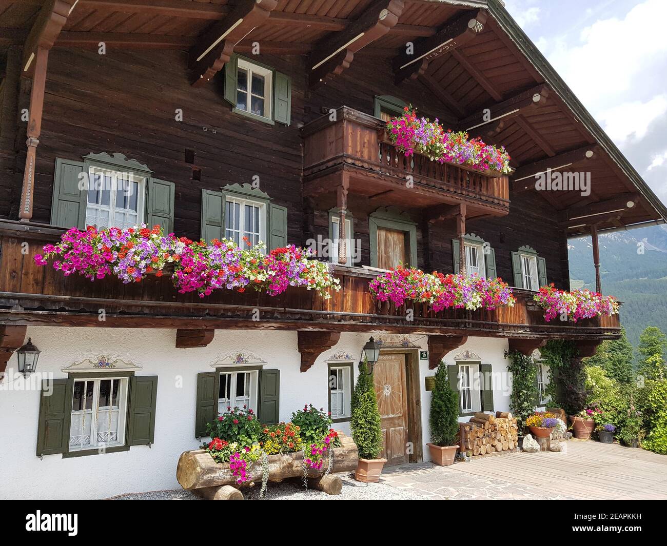 Tiroler bauernhaus -Fotos und -Bildmaterial in hoher Auflösung – Alamy