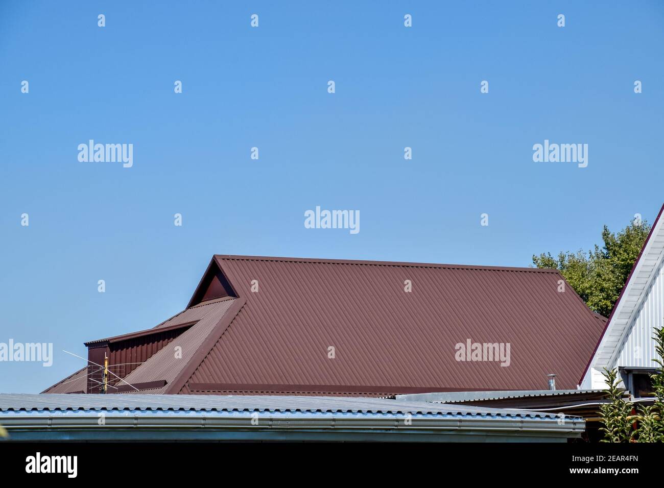 Roof trussing -Fotos und -Bildmaterial in hoher Auflösung – Alamy