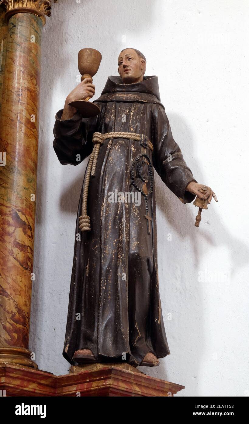 Statue des heiligen Pascal der Marken auf dem Altar des heiligen ...