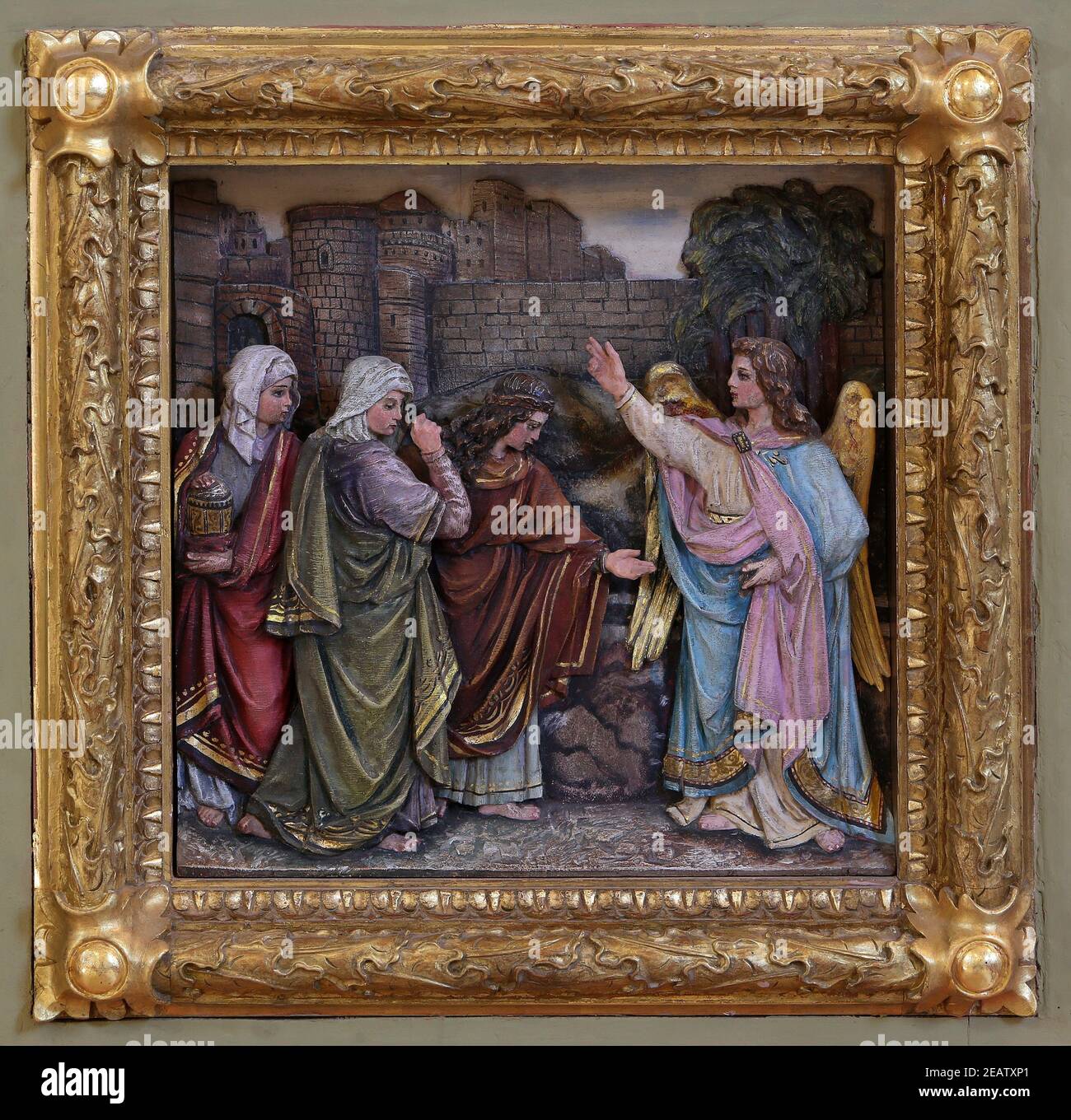 Maria Magdalena und die Frauen am leeren Grab Jesu am Tag der Auferstehung, Relief auf dem ...