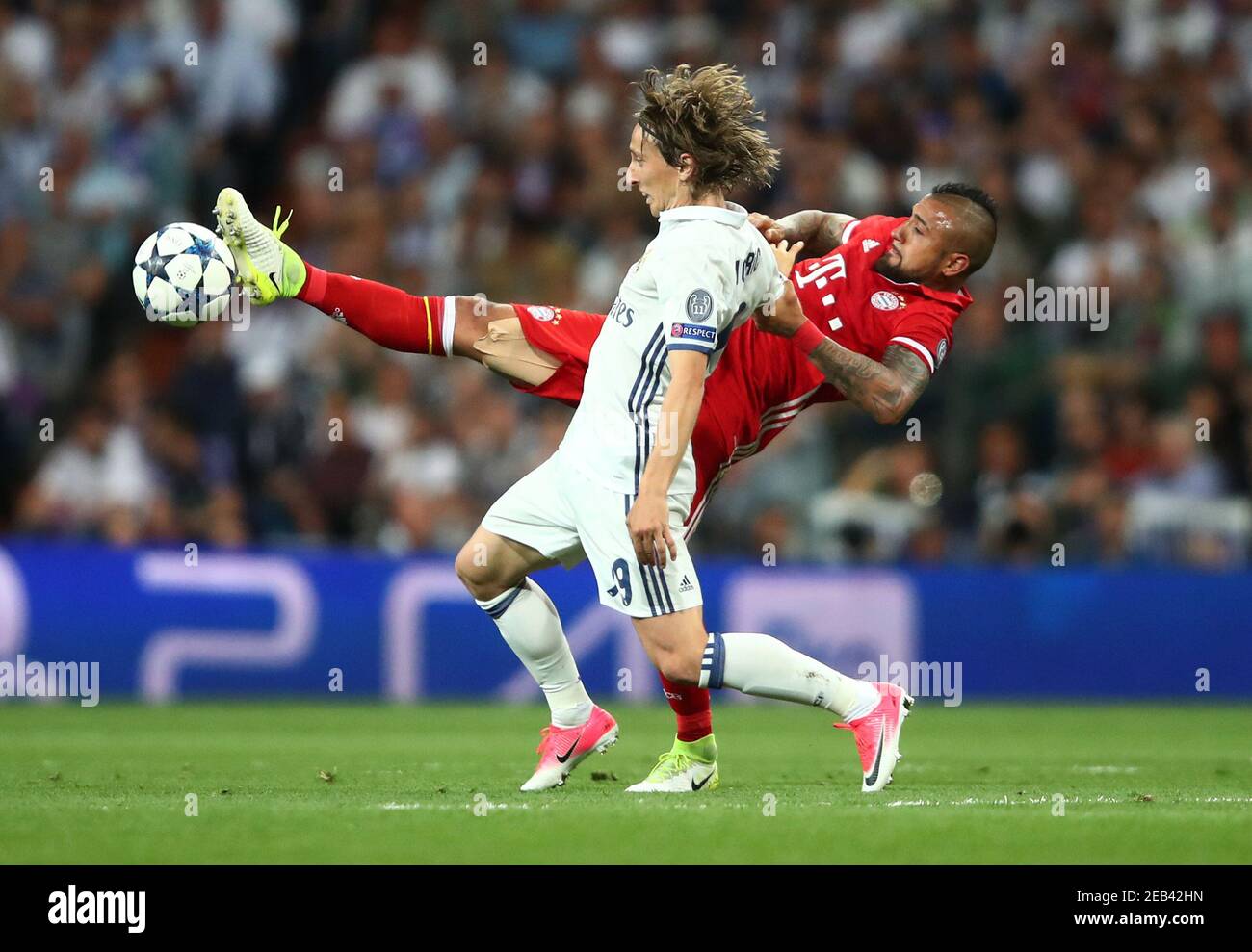 Estadio santiago bernabeu real madrids luka modric -Fotos und ...