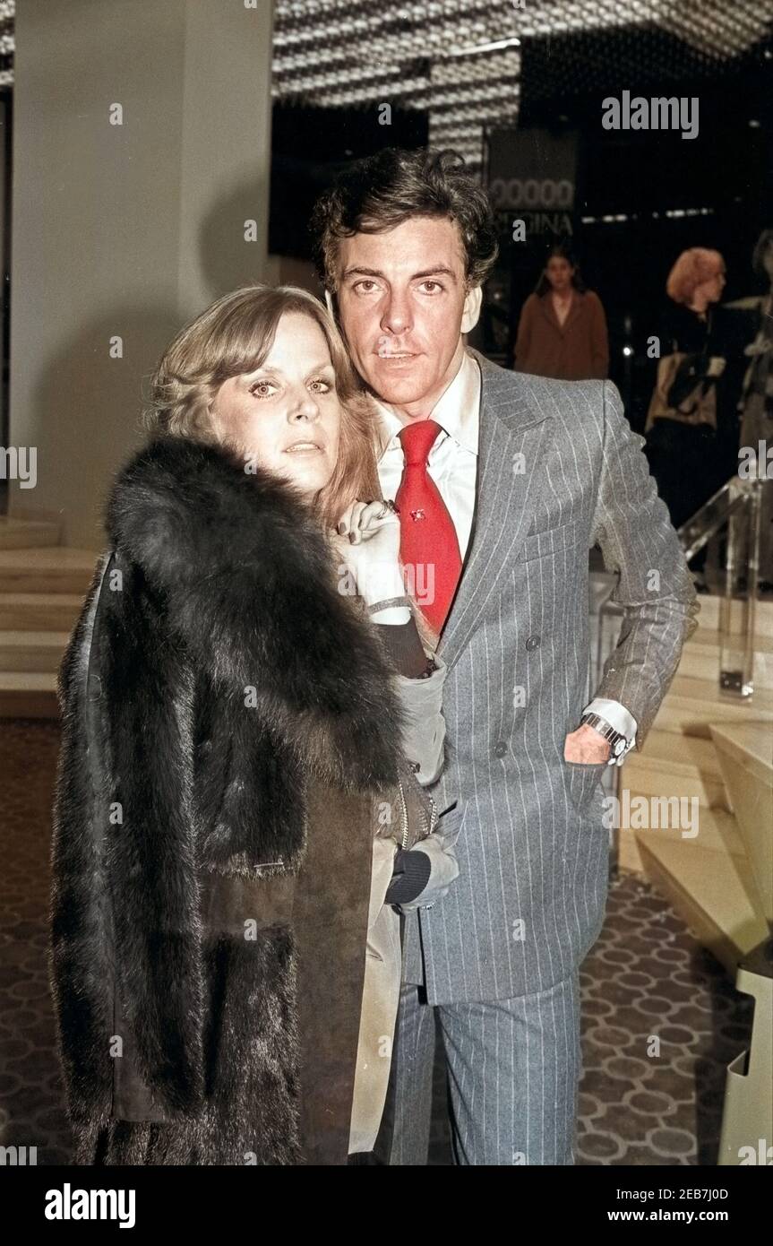 Sterben Sie Beiden Sänger Heidi Brühl Und Bela Erny, Deutschland 1970er ...
