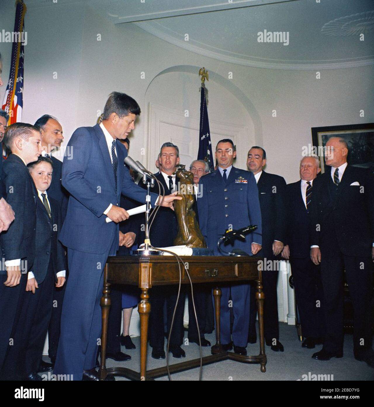 Oberst crossfield -Fotos und -Bildmaterial in hoher Auflösung – Alamy