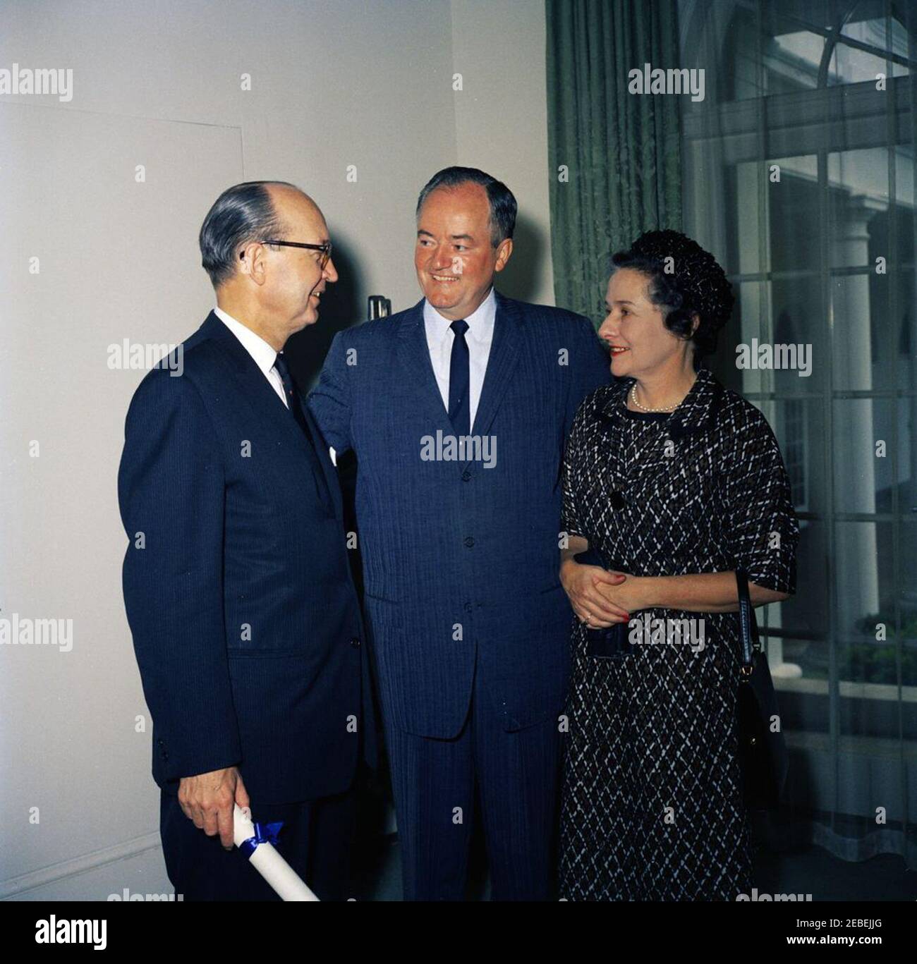 Vereidigung, deLesseps S. Morrison, Sr., US-Repräsentant bei der ...