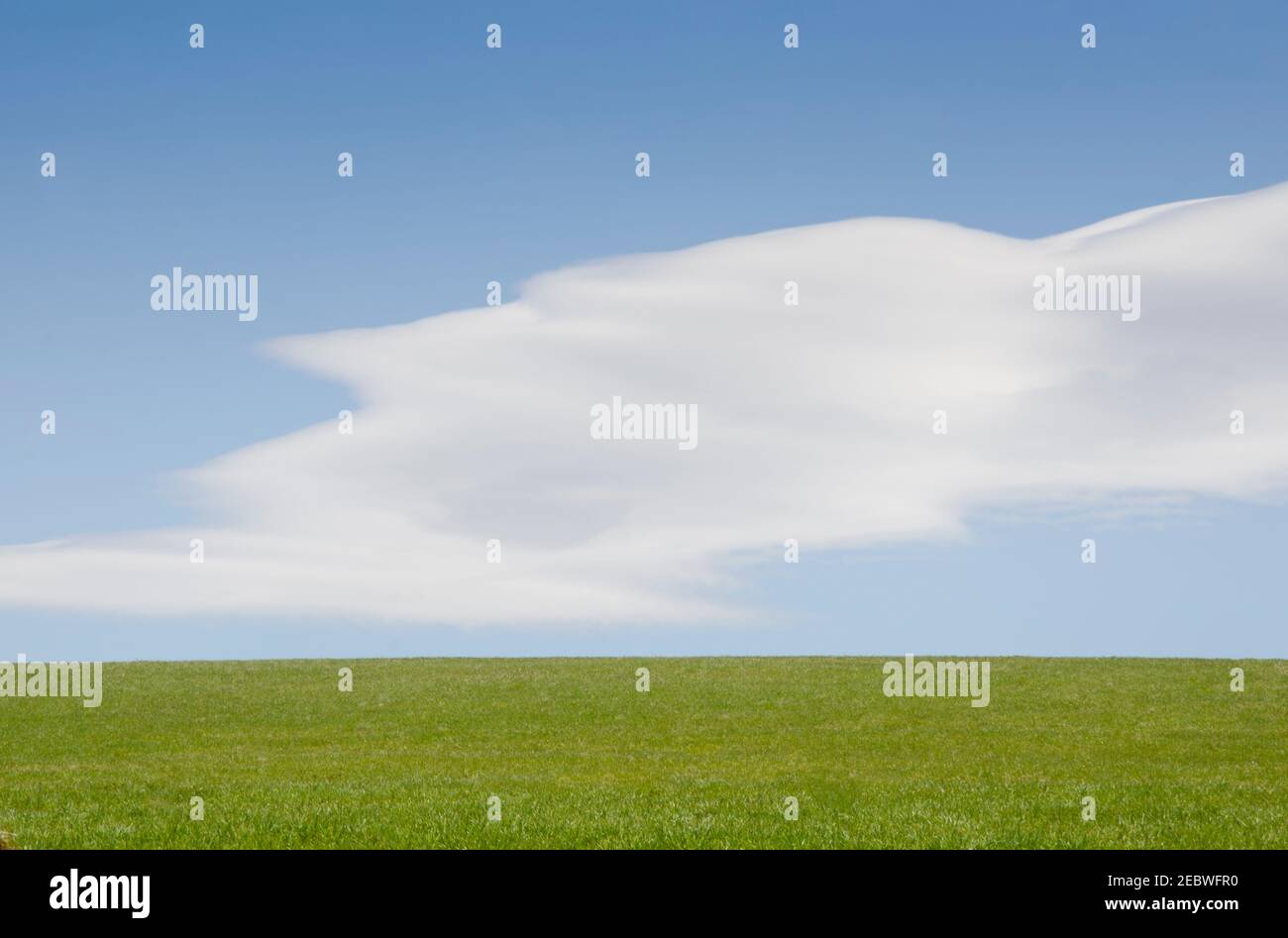 Himmel mit horizont -Fotos und -Bildmaterial in hoher Auflösung – Alamy