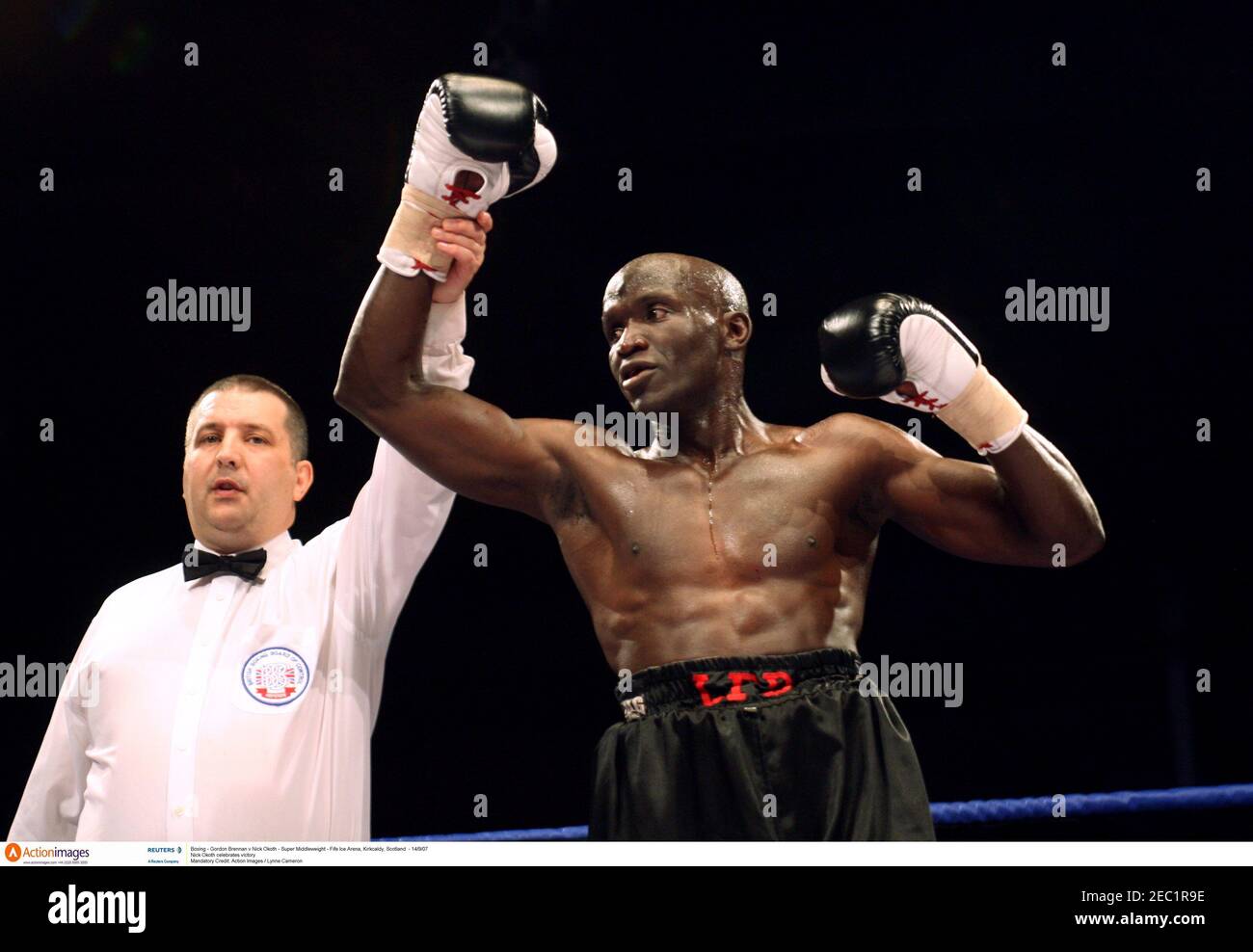 Boxen - Gordon Brennan gegen Nick Okoth - Super Middleweight - Fife Ice ...