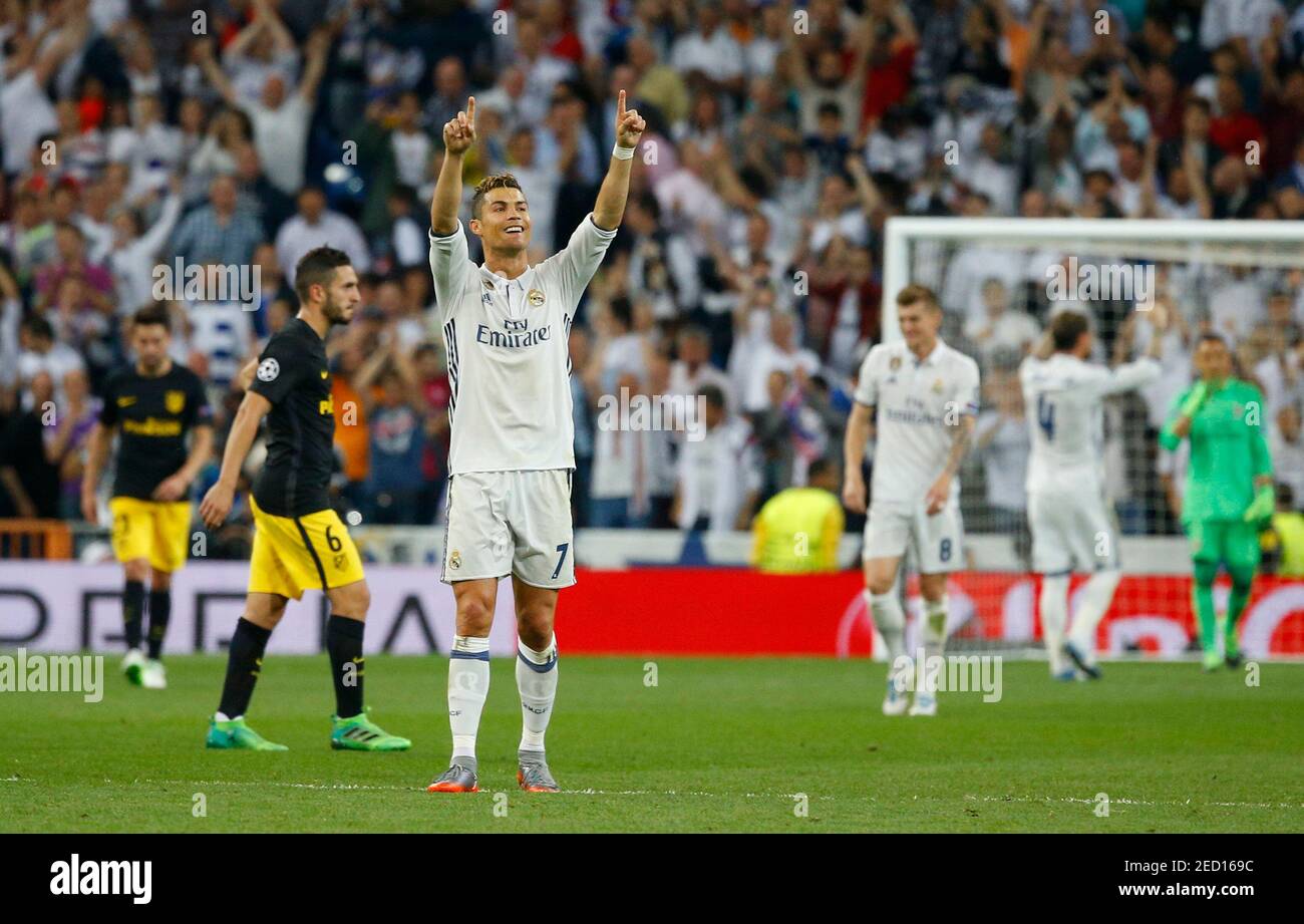 Estadio santiago bernabeu real madrids cristiano ronaldo -Fotos und ...