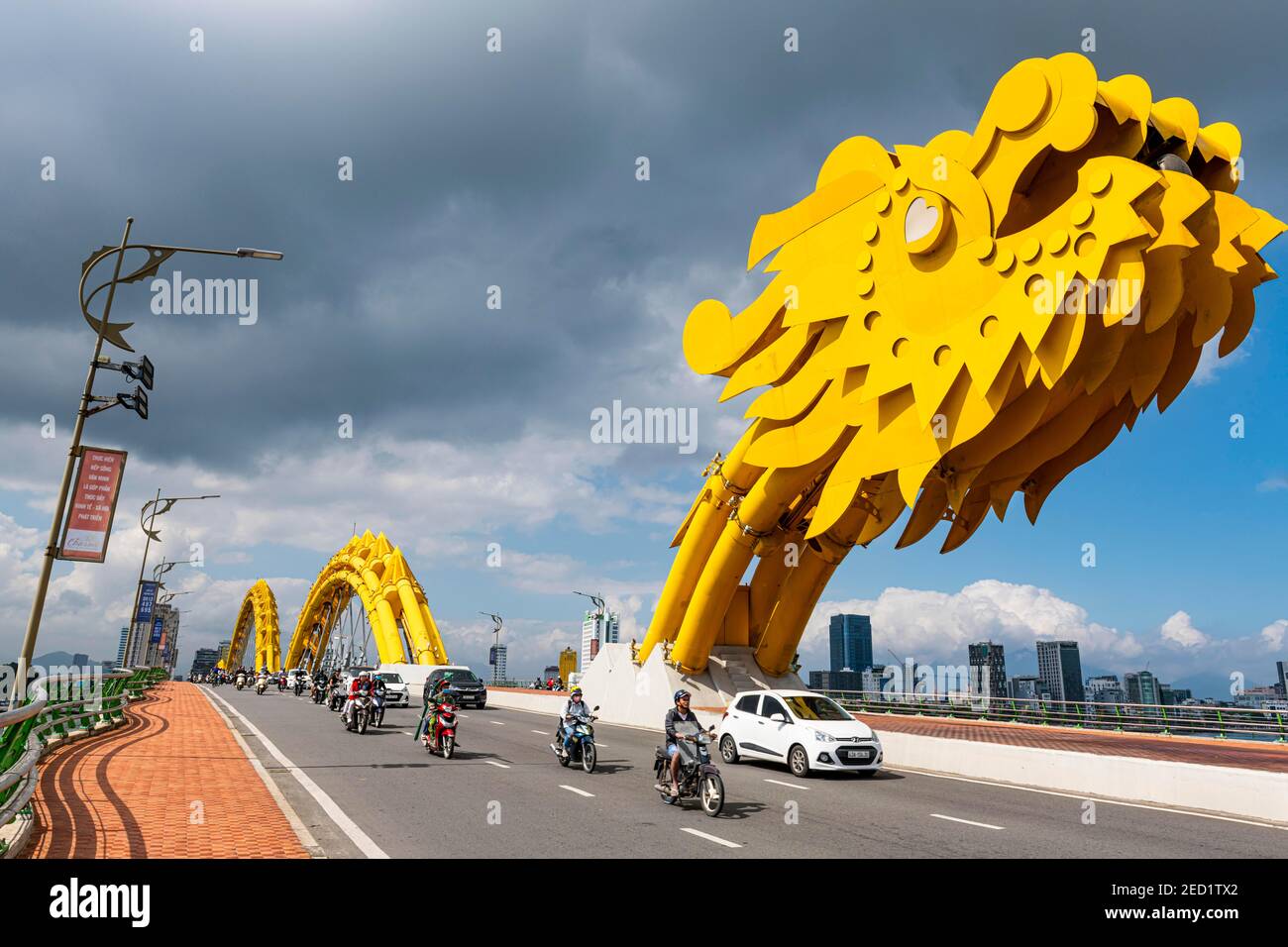 Vietnamese bridge -Fotos und -Bildmaterial in hoher Auflösung – Alamy