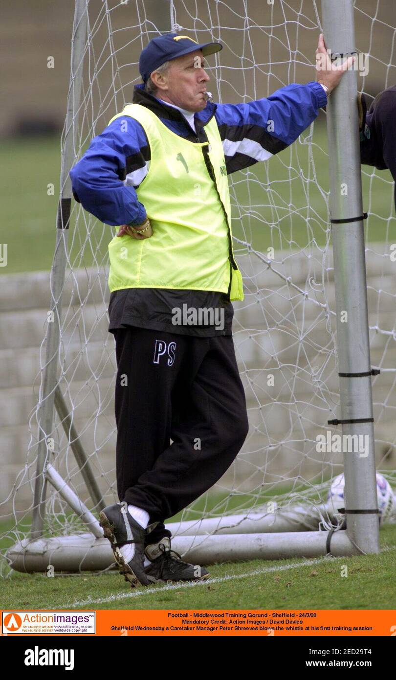 Training gorund -Fotos und -Bildmaterial in hoher Auflösung – Alamy