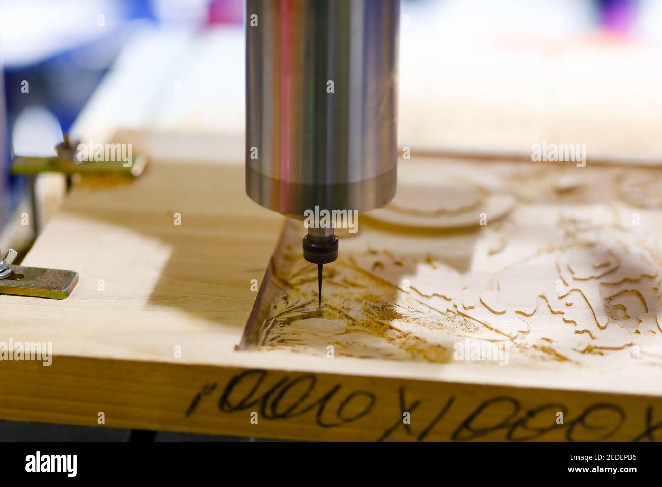 Cnc holzbearbeitung -Fotos und -Bildmaterial in hoher Auflösung – Alamy