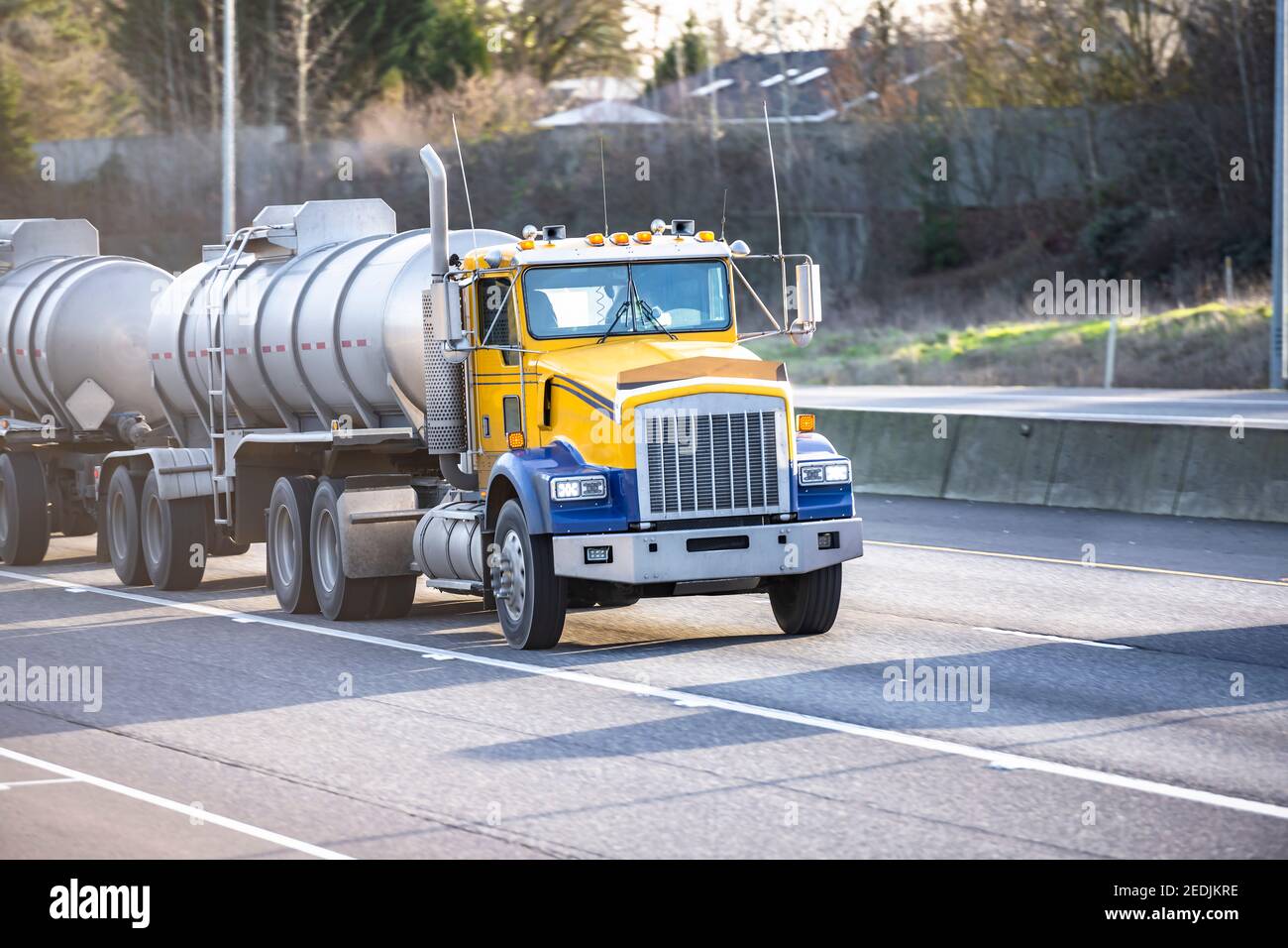 Versteifungen fahren -Fotos und -Bildmaterial in hoher Auflösung – Alamy