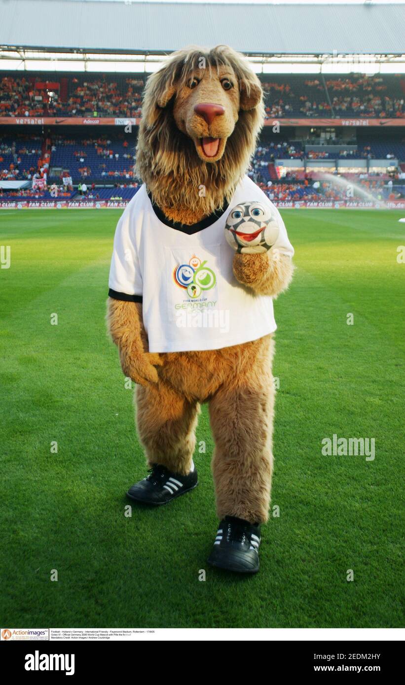 Offizielles Maskottchen Der Wm 2006 Stockfotos und -bilder Kaufen - Alamy