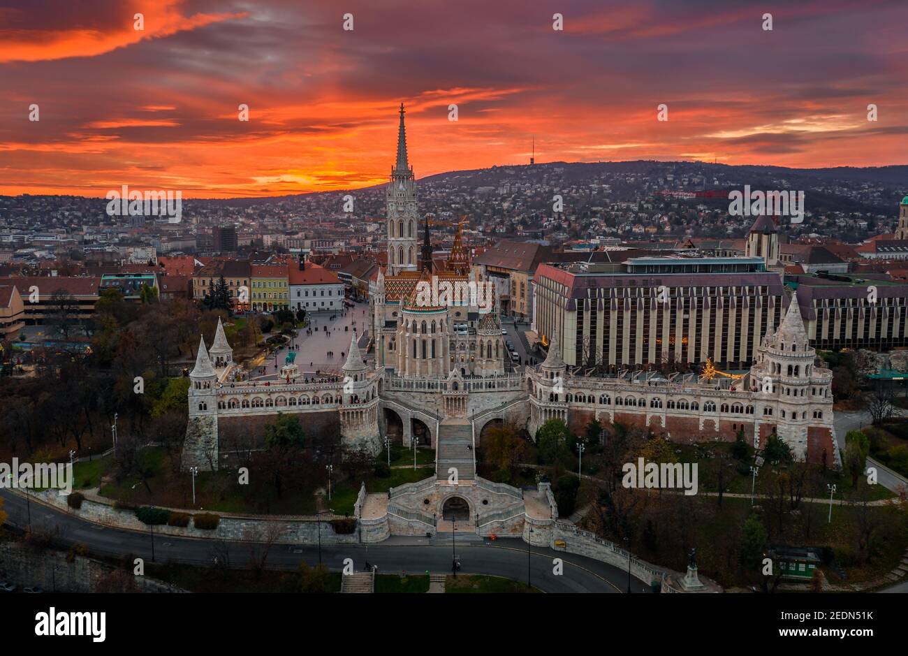 Matthias church -Fotos und -Bildmaterial in hoher Auflösung – Alamy