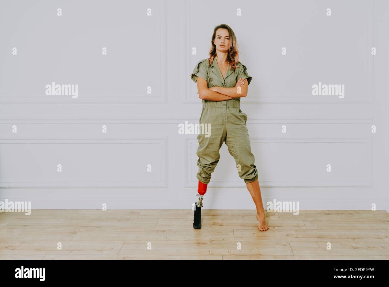 Woman Amputated Leg Stockfotos und -bilder Kaufen - Alamy