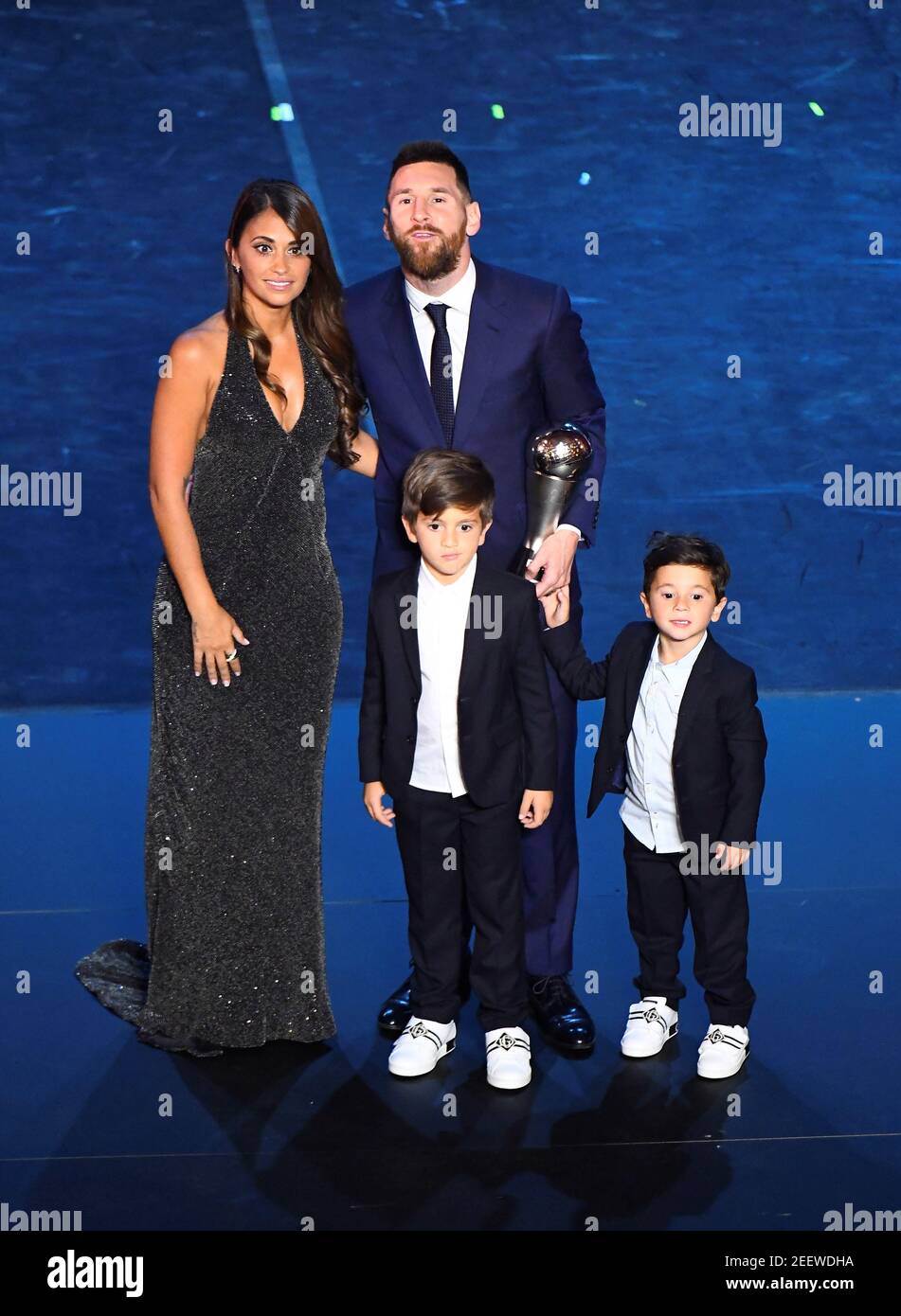 Antonella roccuzzo wife lionel messi -Fotos und -Bildmaterial in hoher ...