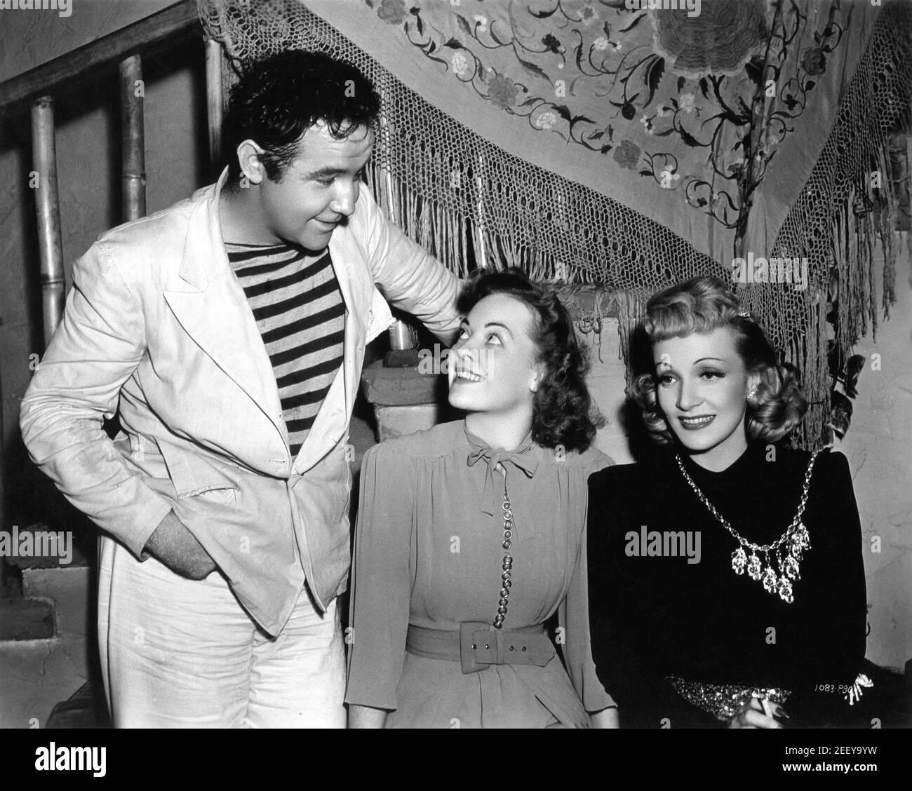 Marlene dietrichs direktorin -Fotos und -Bildmaterial in hoher ...